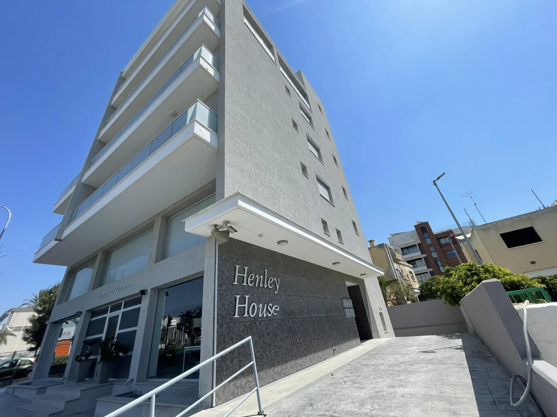 Luxel Villas - Henley House - Apt. 102